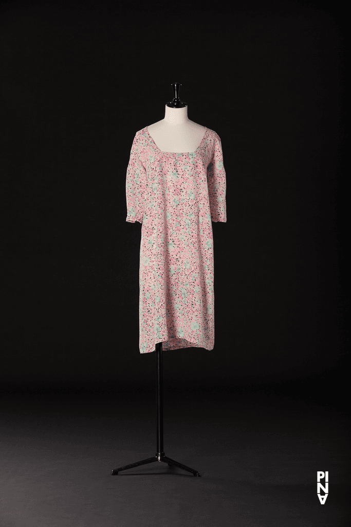 Julie Shanahan in “Palermo Palermo” by Pina Bausch | Pina Bausch Foundation